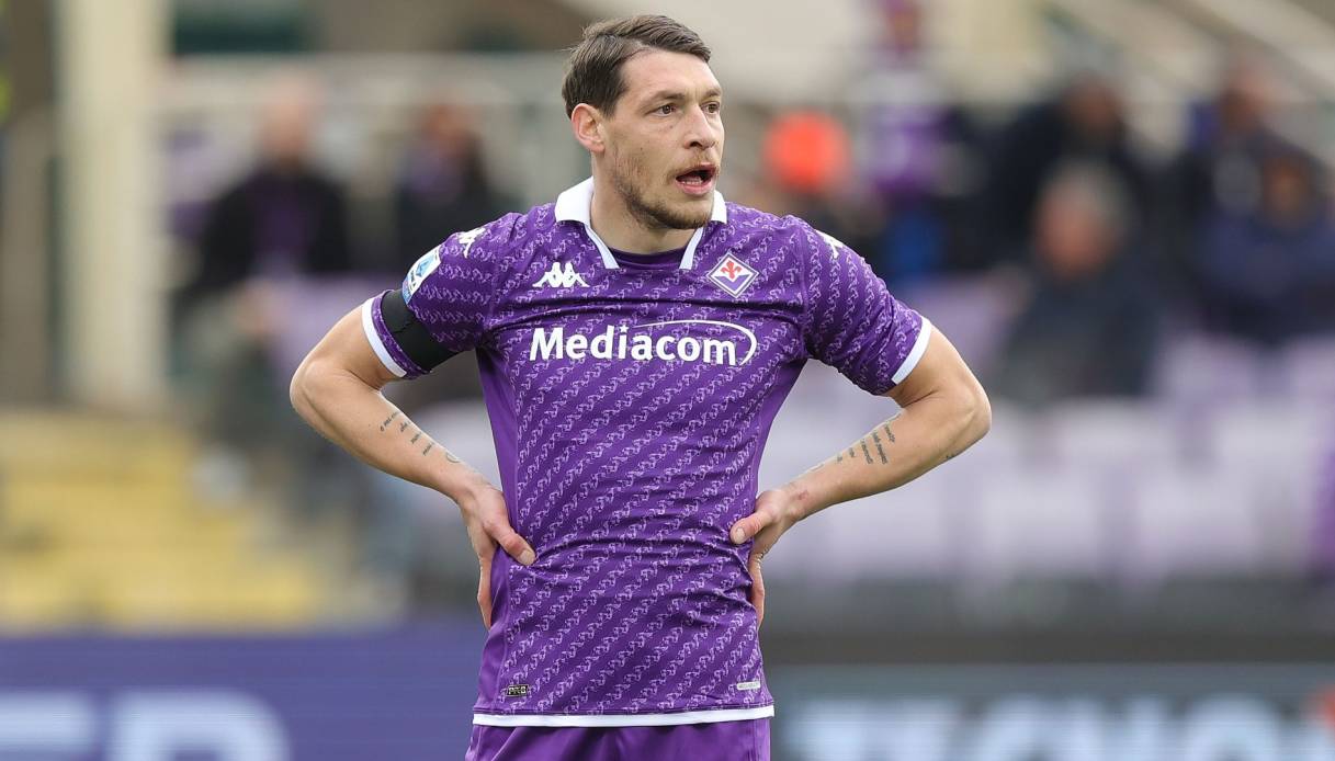 Belotti è ufficialmente del Como, Fabregas: "La sua esperienza sarà ...